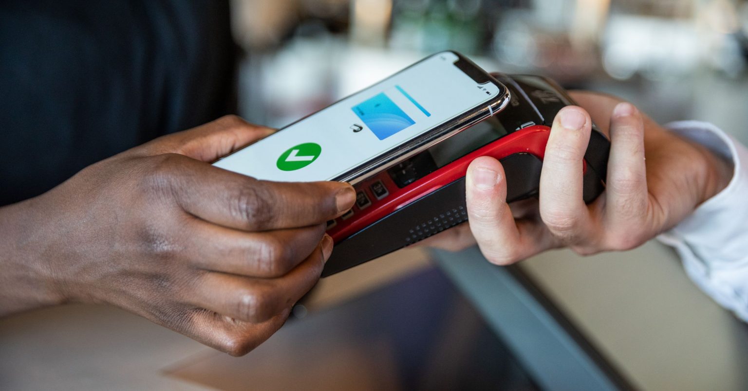 Contactless Payments: The Definitive Guide 2023 [Advantages ...